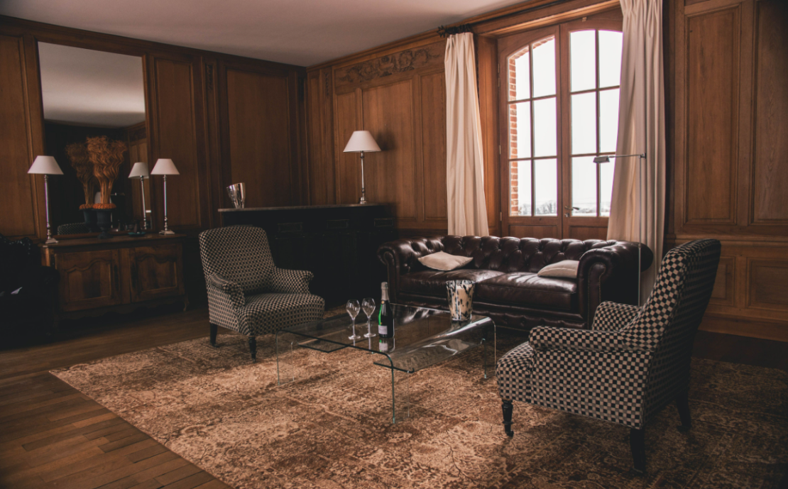 Maison d'hôtes à la deco salon classique chic - Maisons de Campagne